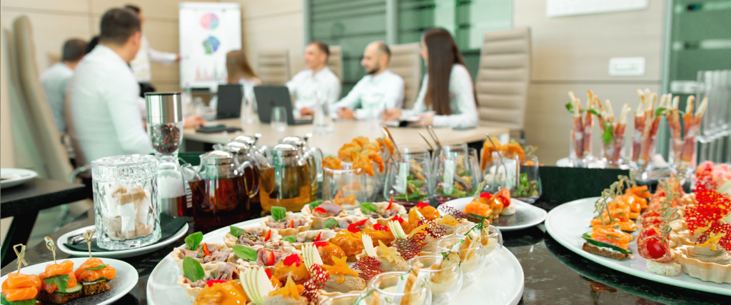 Atendimento ao cliente no setor de alimentos e bebidas